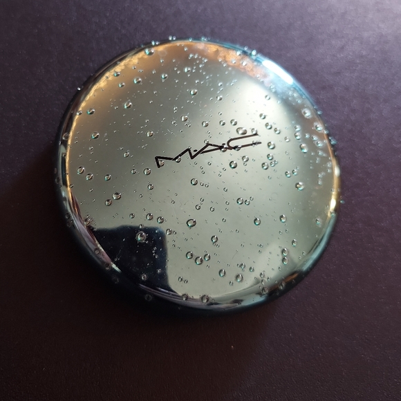 MAC Cosmetics | Makeup | Mac Cosmetics Alluring Aquatic 24 Compact ...